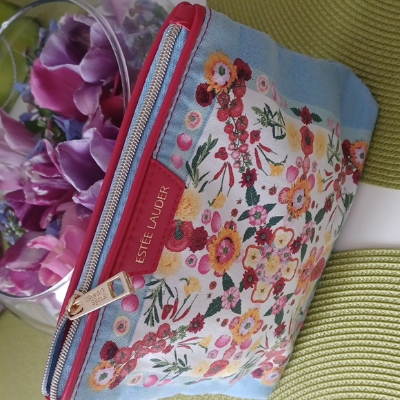 Estee Lauder | Bags | Estee Lauder Cosmetic Bag | Poshmark
